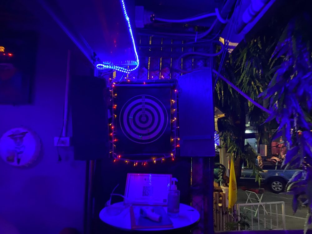 【シラチャ】ちょっと怪しいバー「KK BAR」＋アフターの宅飲みに行ってみました。